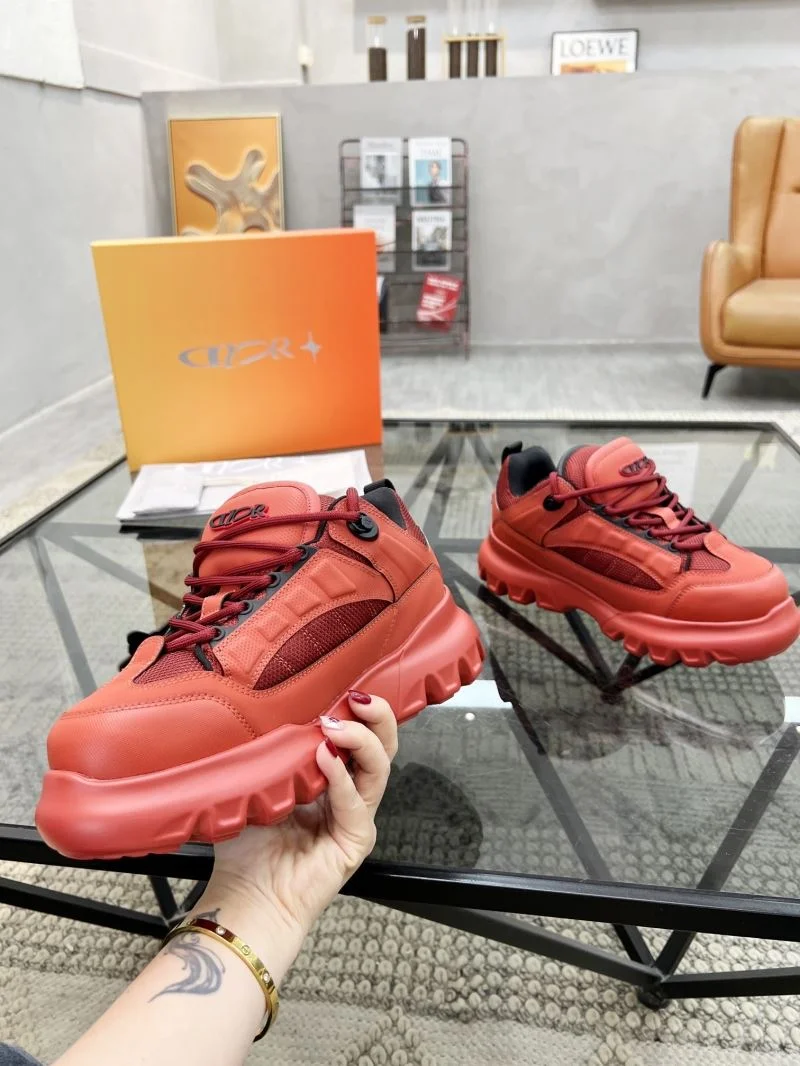 Accurate model Christian Dior Sneaker