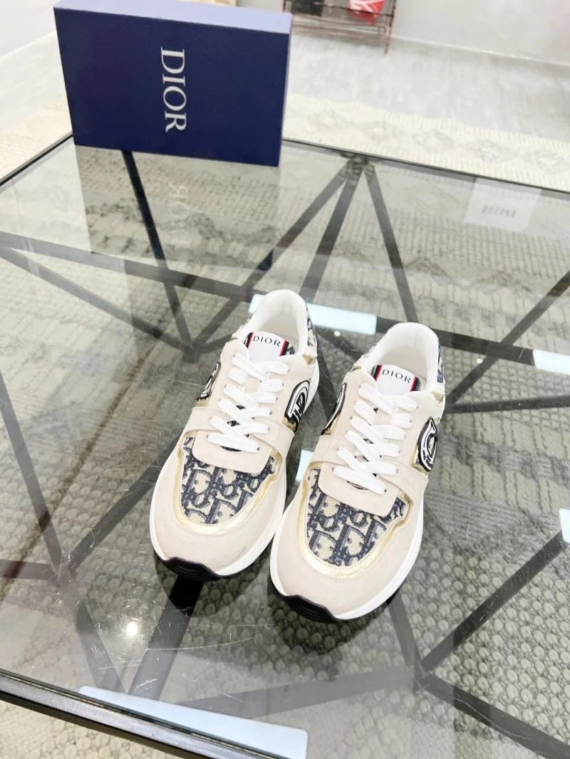 Legit Christian Dior Sneaker