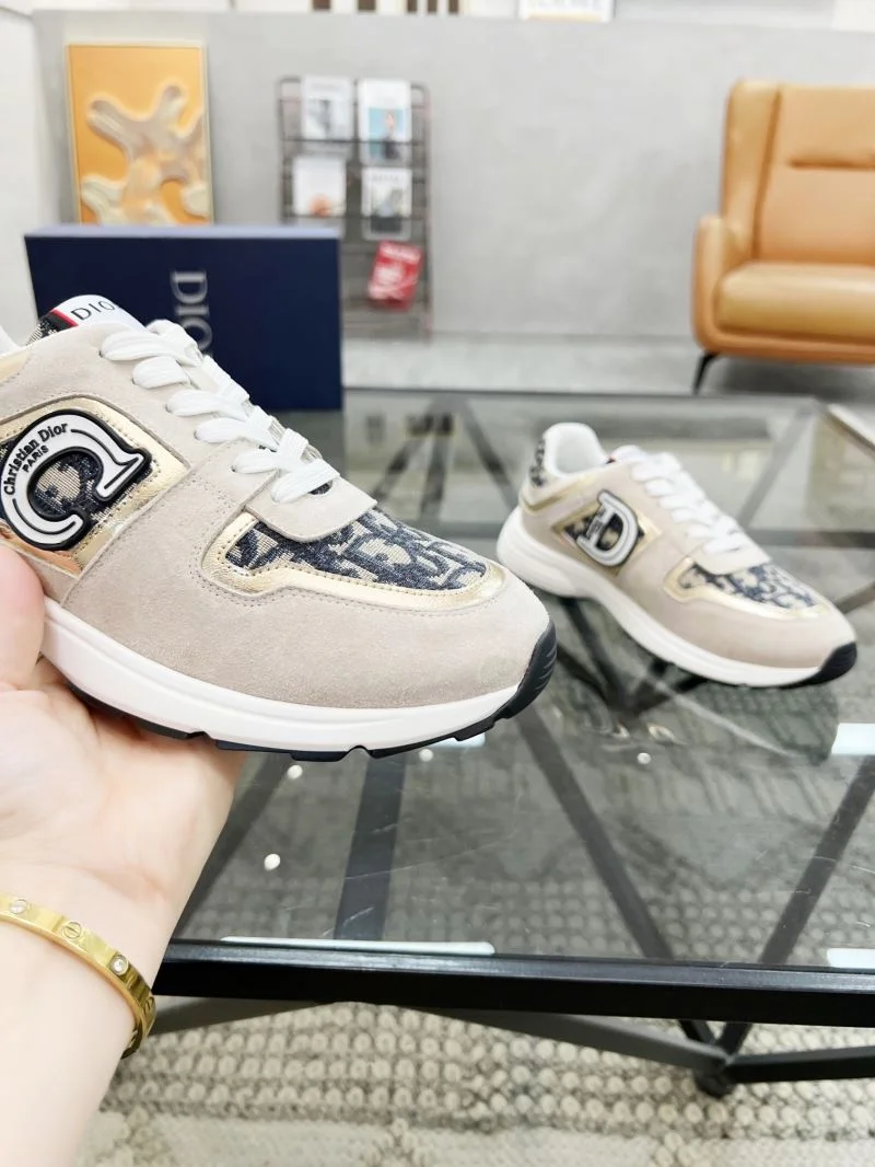 Legit Christian Dior Sneaker