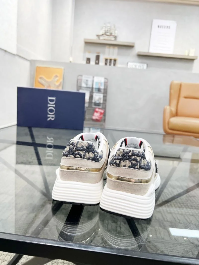 Legit Christian Dior Sneaker