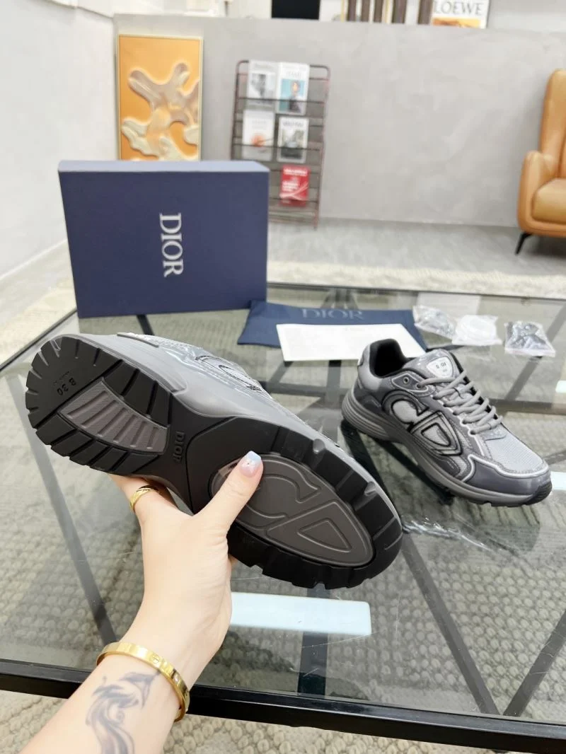Discounted Christian Dior Sneaker