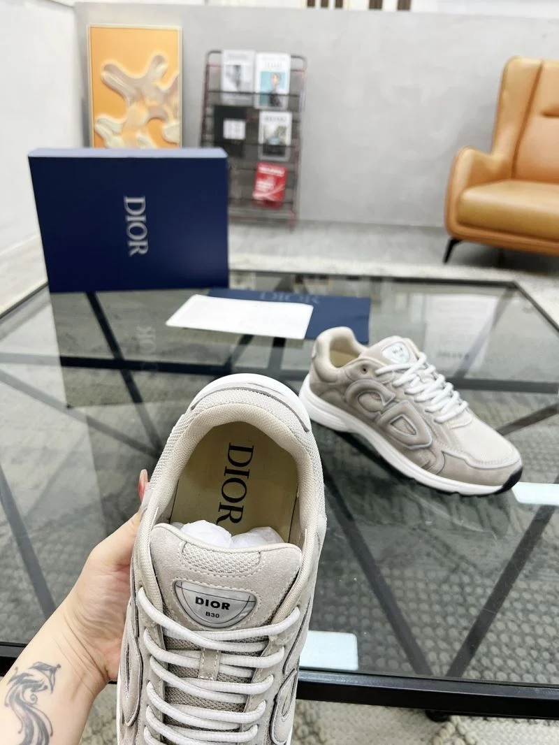 Low-cost Christian Dior Sneaker