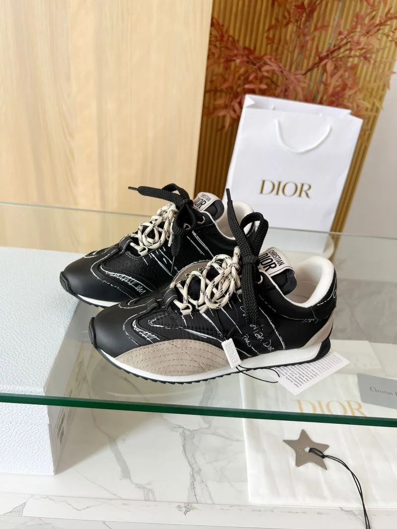 Discounted Christian Dior Sneaker
