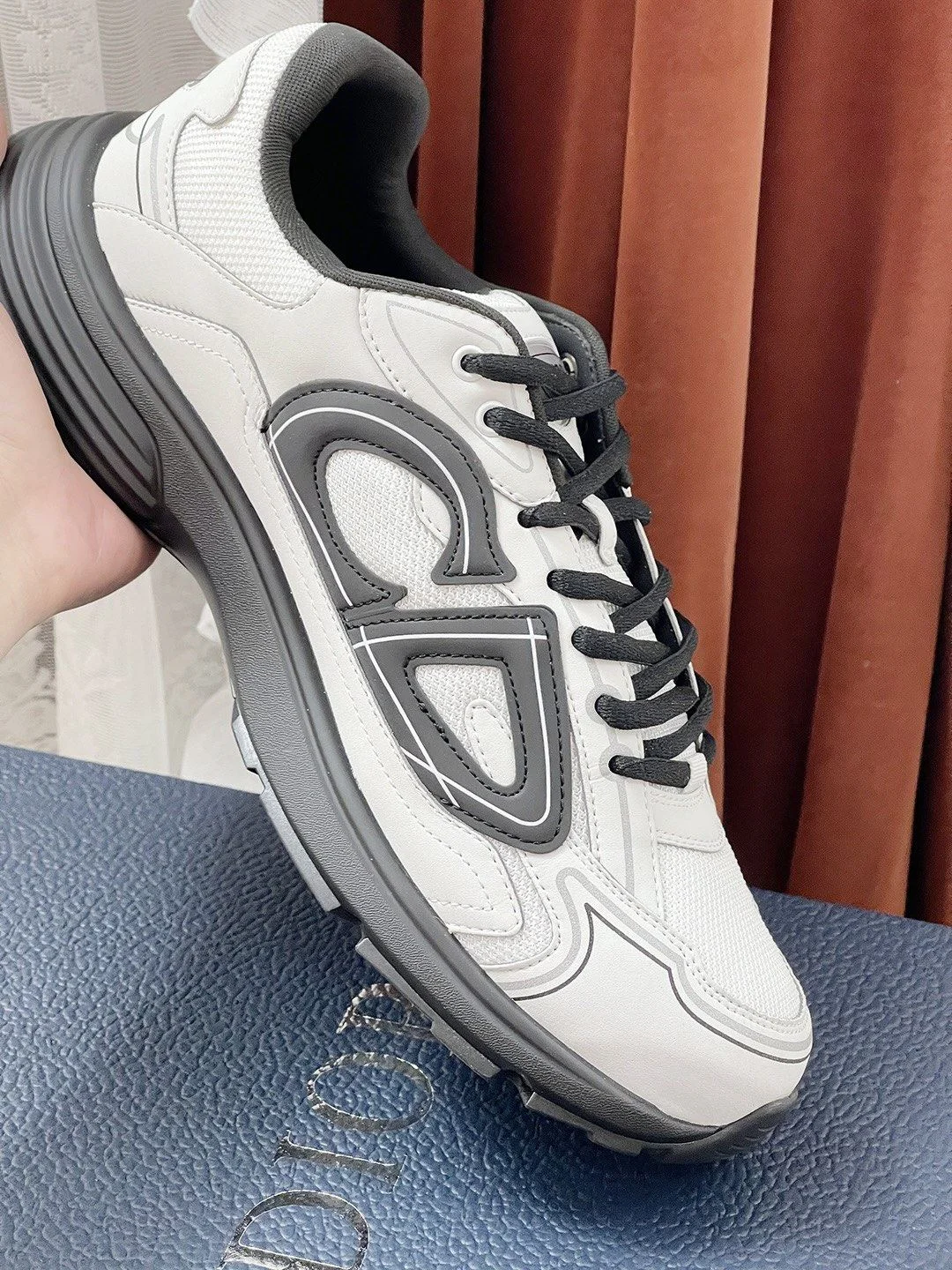 Perfect replica Christian Dior Sneaker