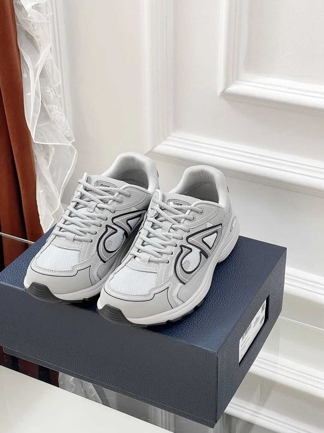 Budget-friendly Christian Dior Sneaker