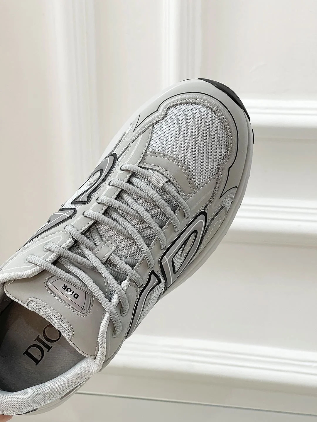 Budget-friendly Christian Dior Sneaker