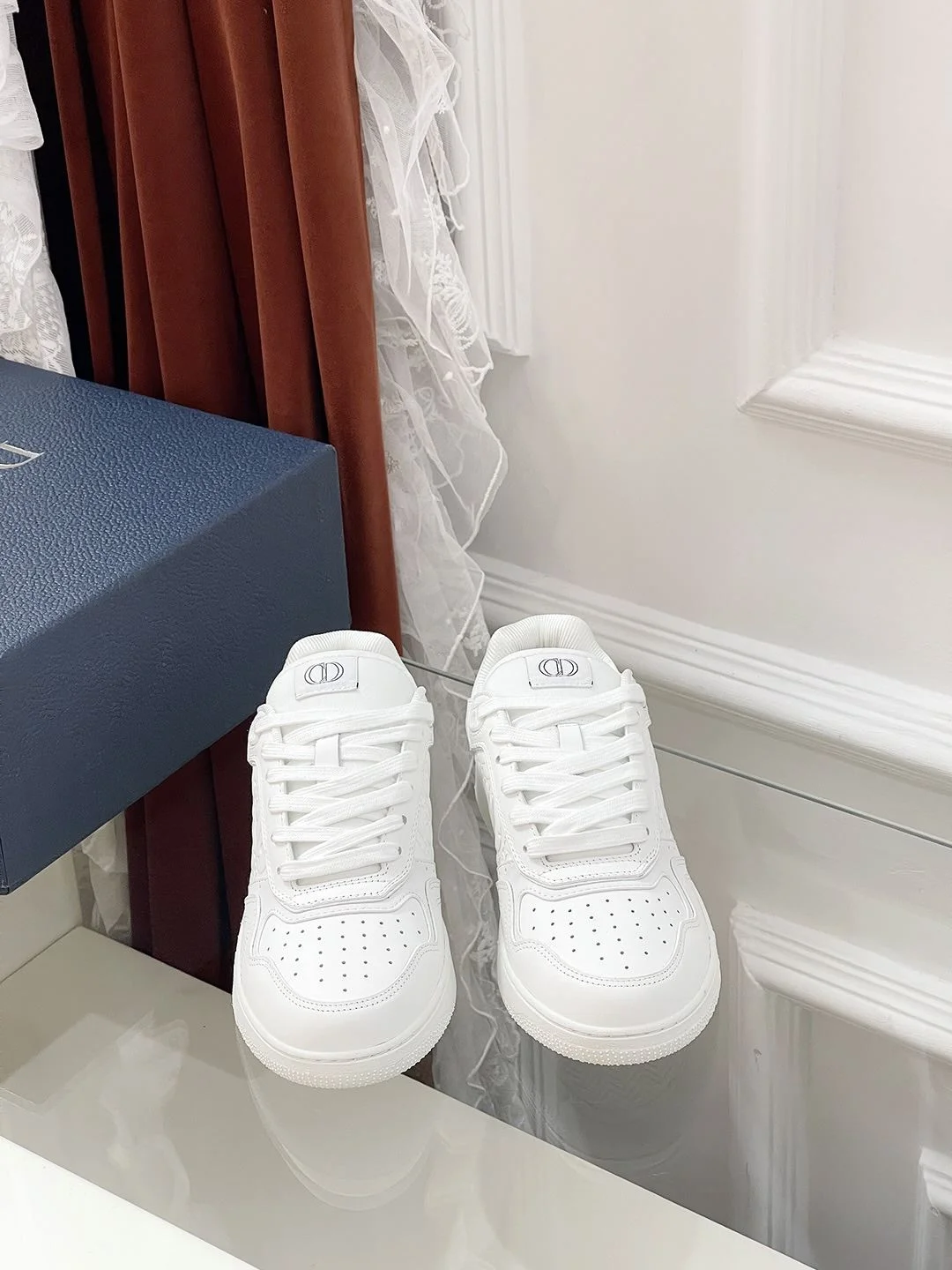 Factory-made Christian Dior Sneaker