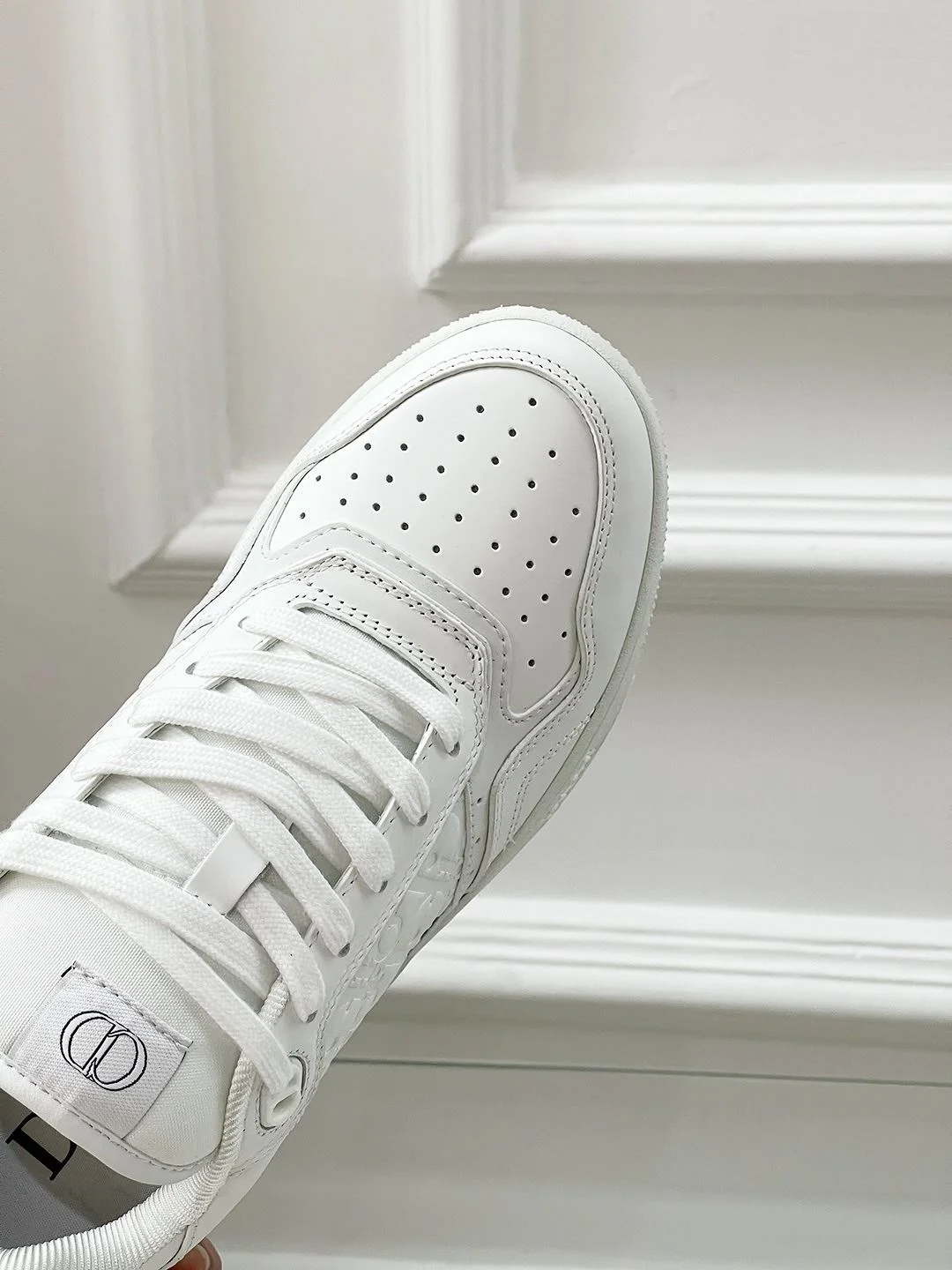 Factory-made Christian Dior Sneaker