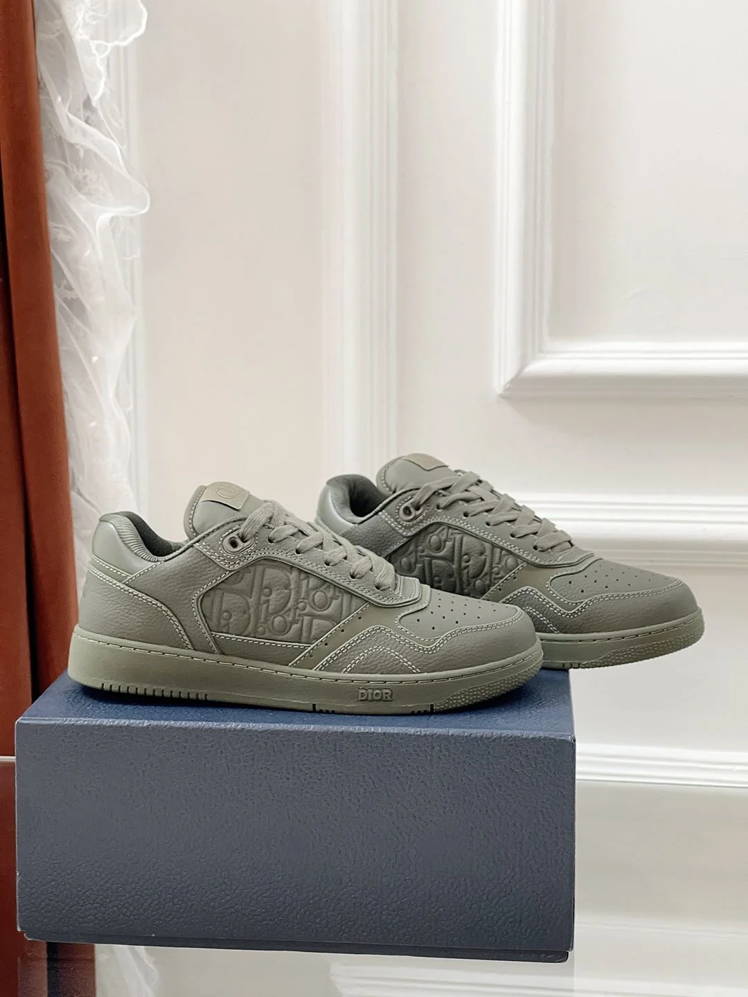 Brand-authenticated Christian Dior Sneaker