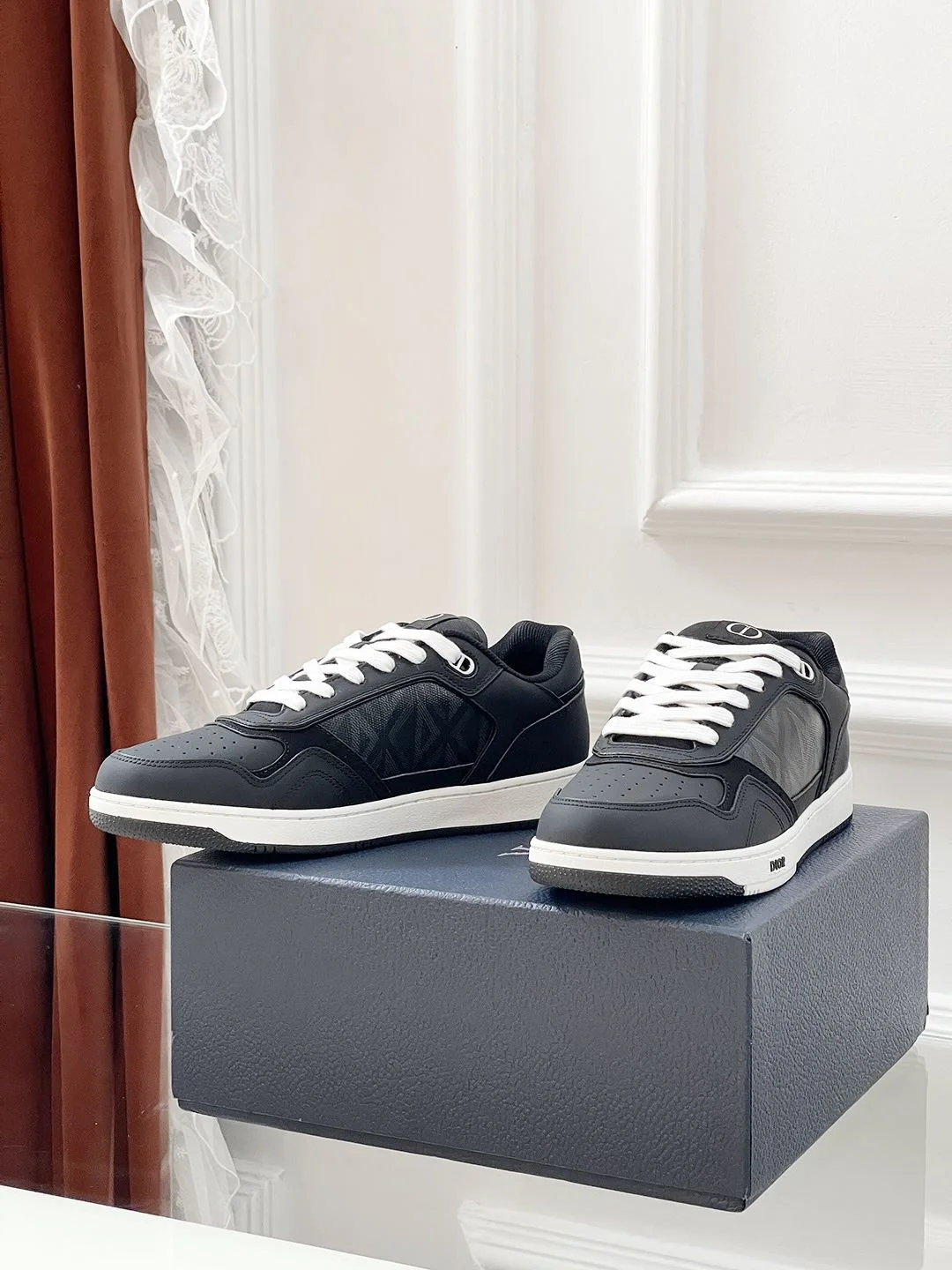 Inexpensive Christian Dior Sneaker