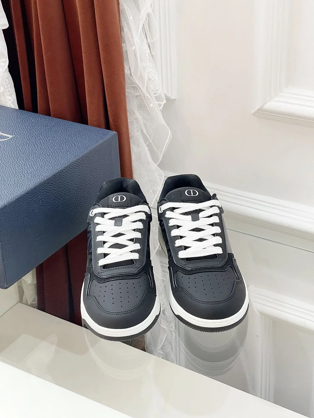 Inexpensive Christian Dior Sneaker