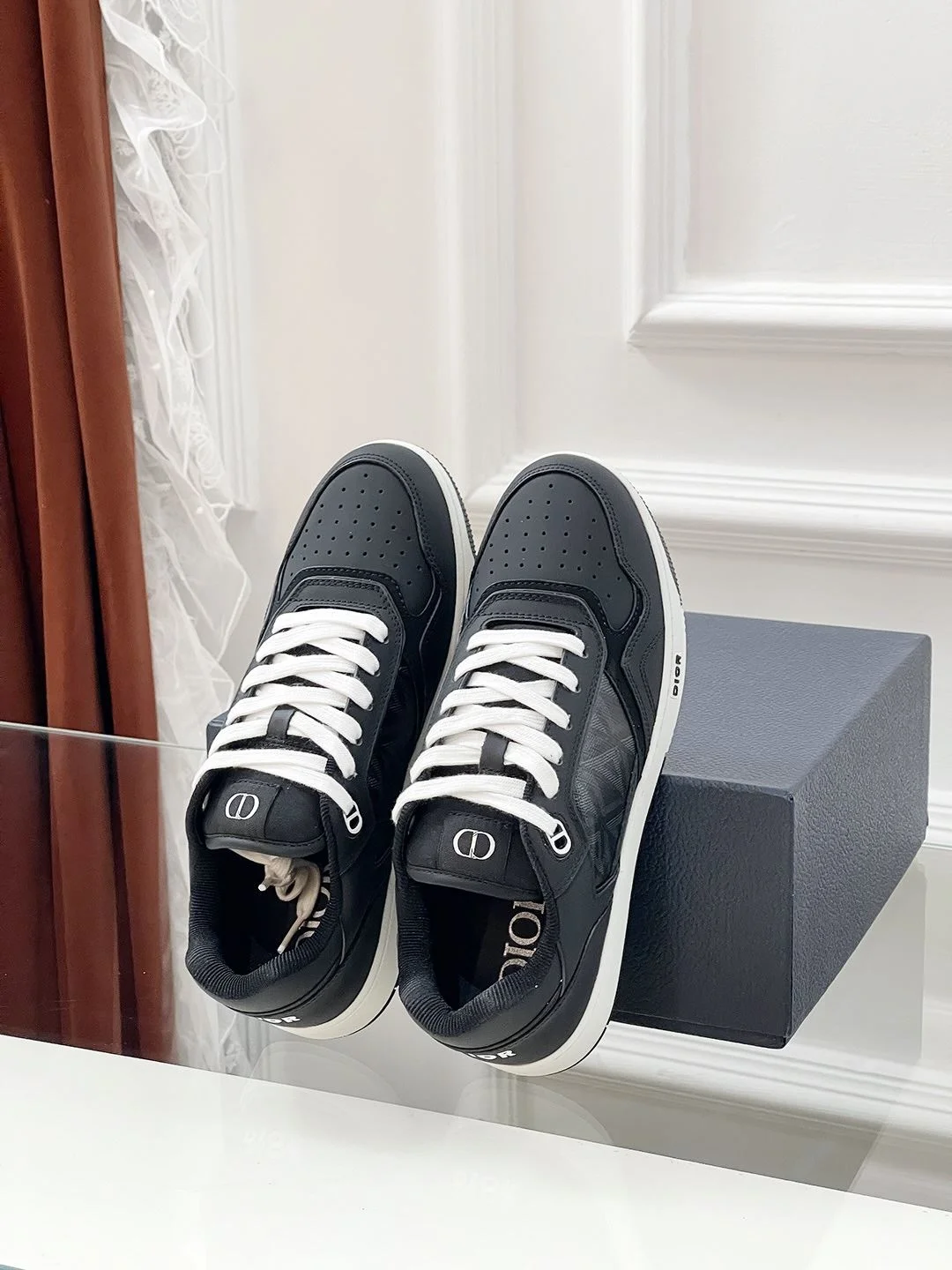Inexpensive Christian Dior Sneaker