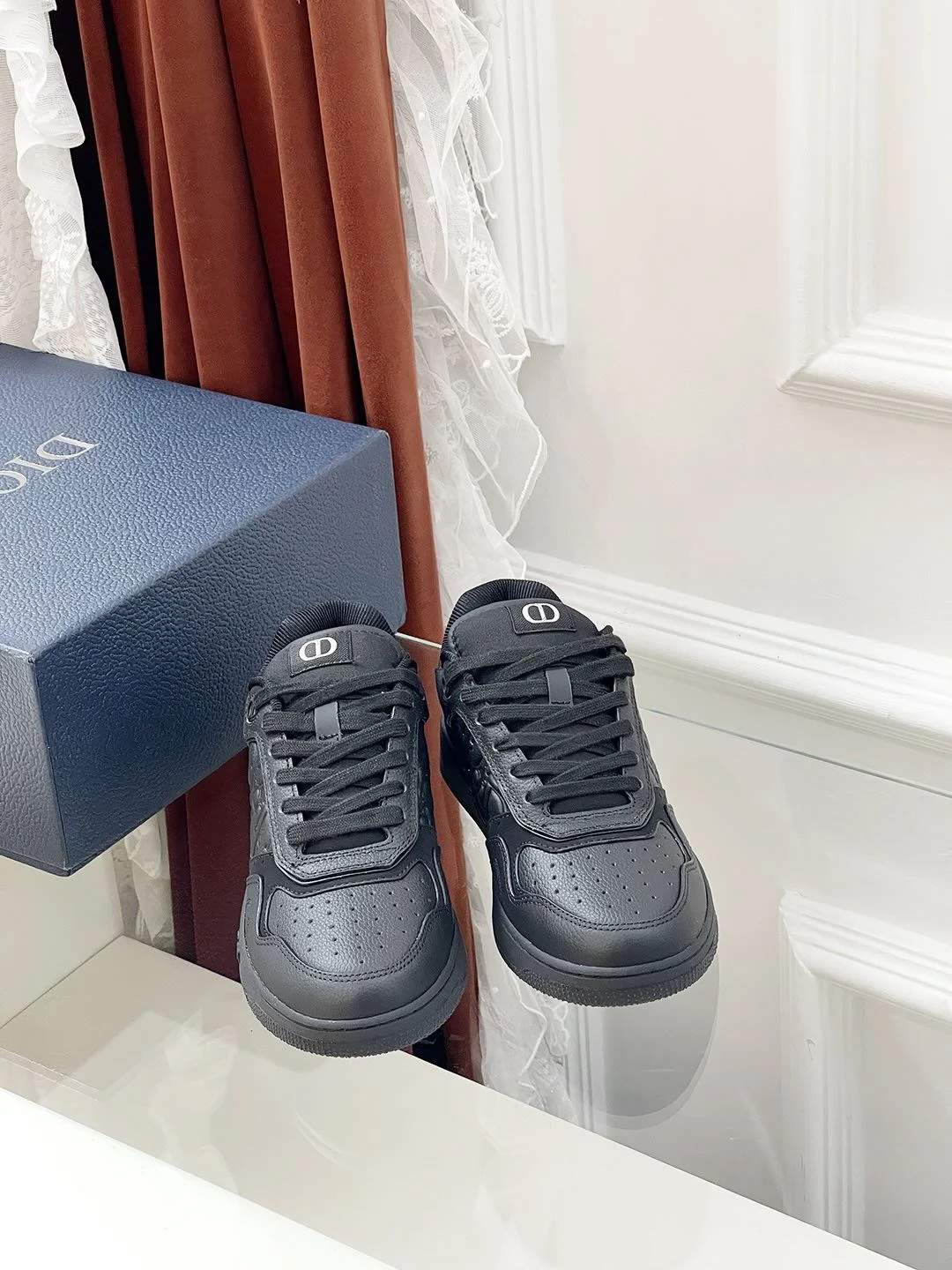 Affordable Christian Dior Sneaker