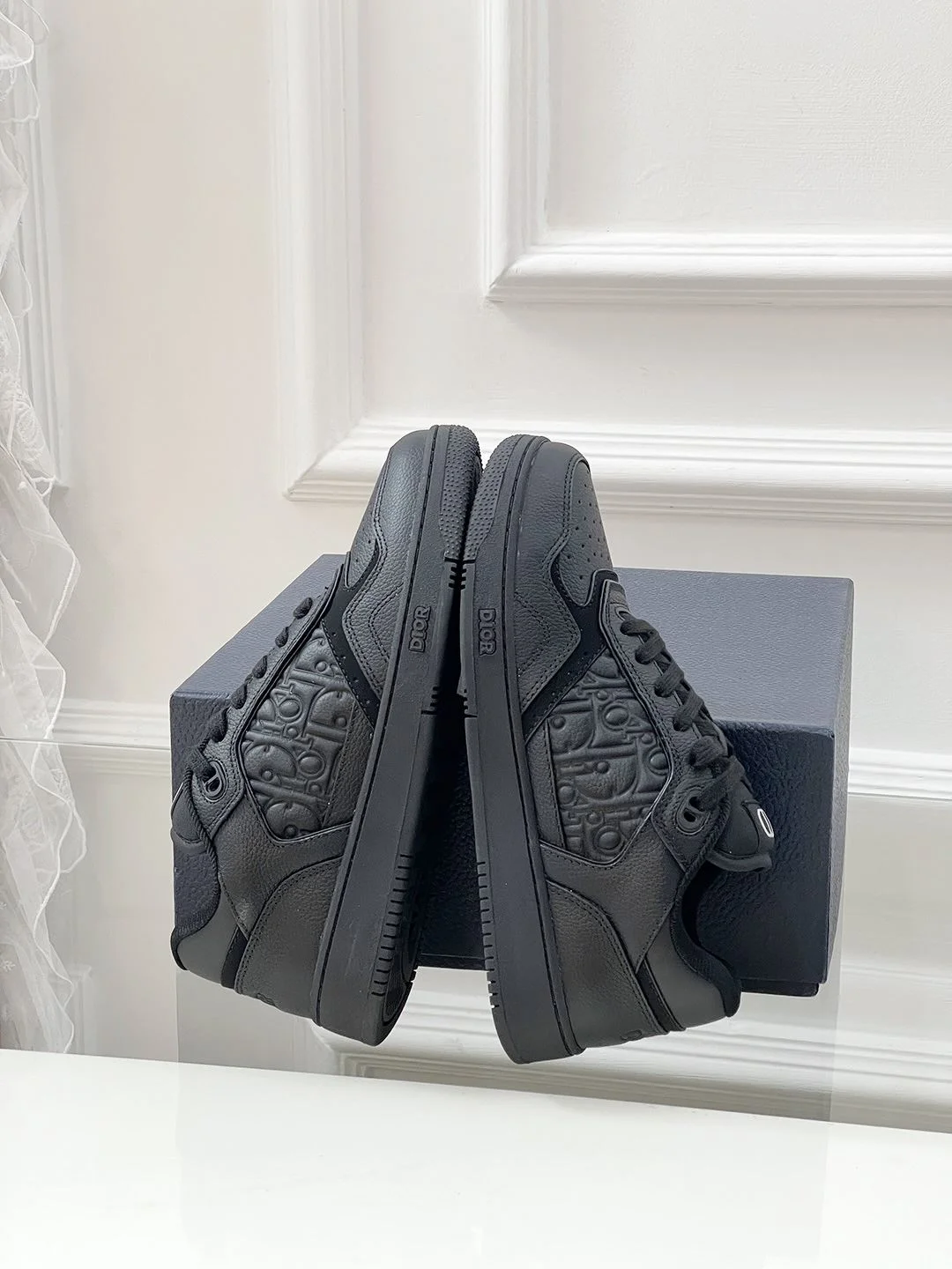 Affordable Christian Dior Sneaker