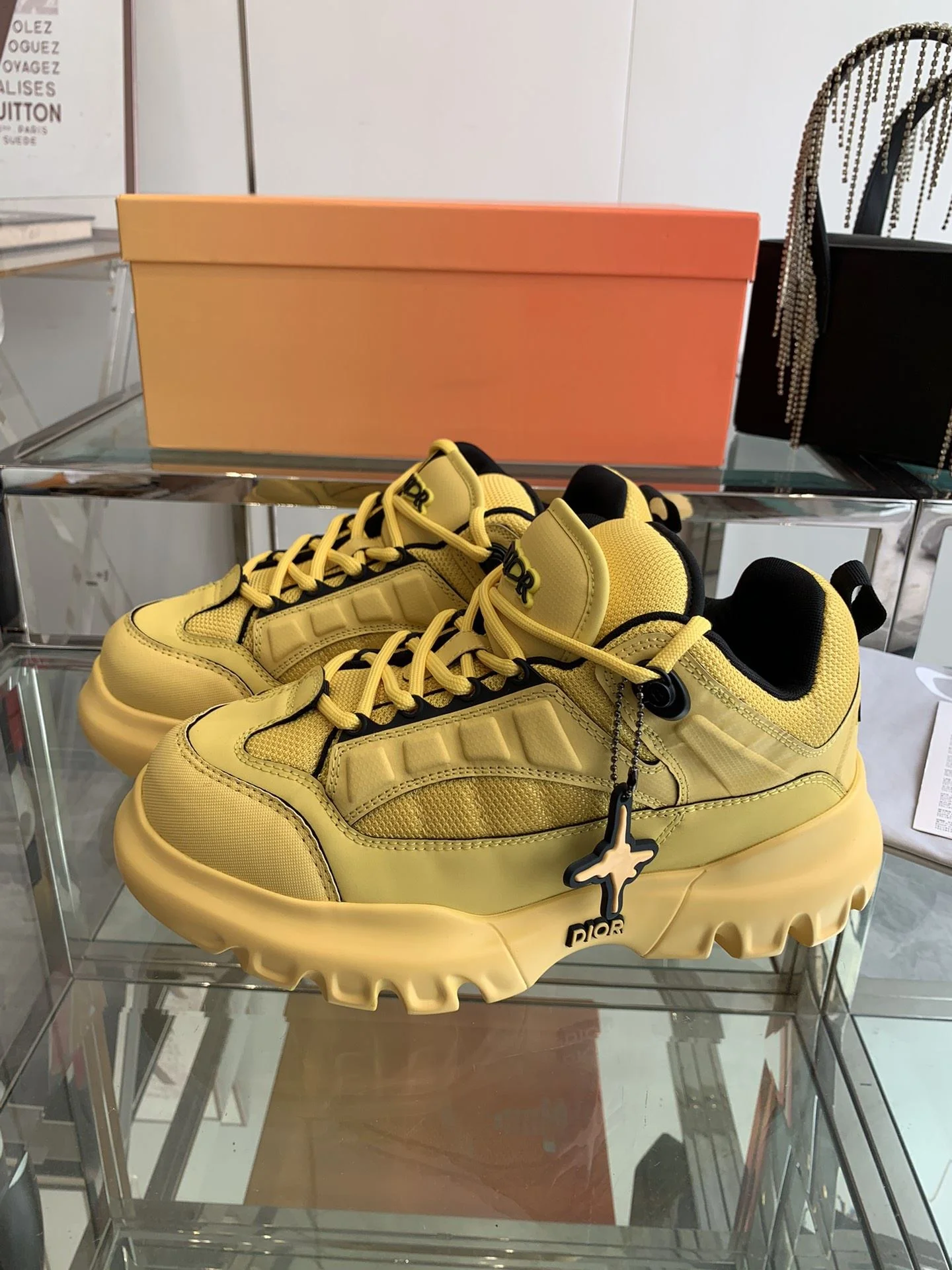 Low-cost Christian Dior Sneaker