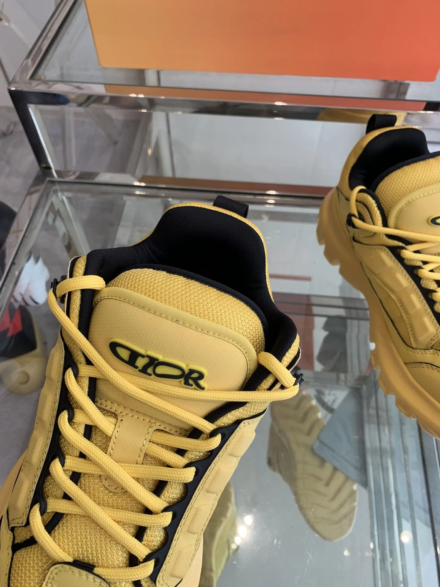 Low-cost Christian Dior Sneaker