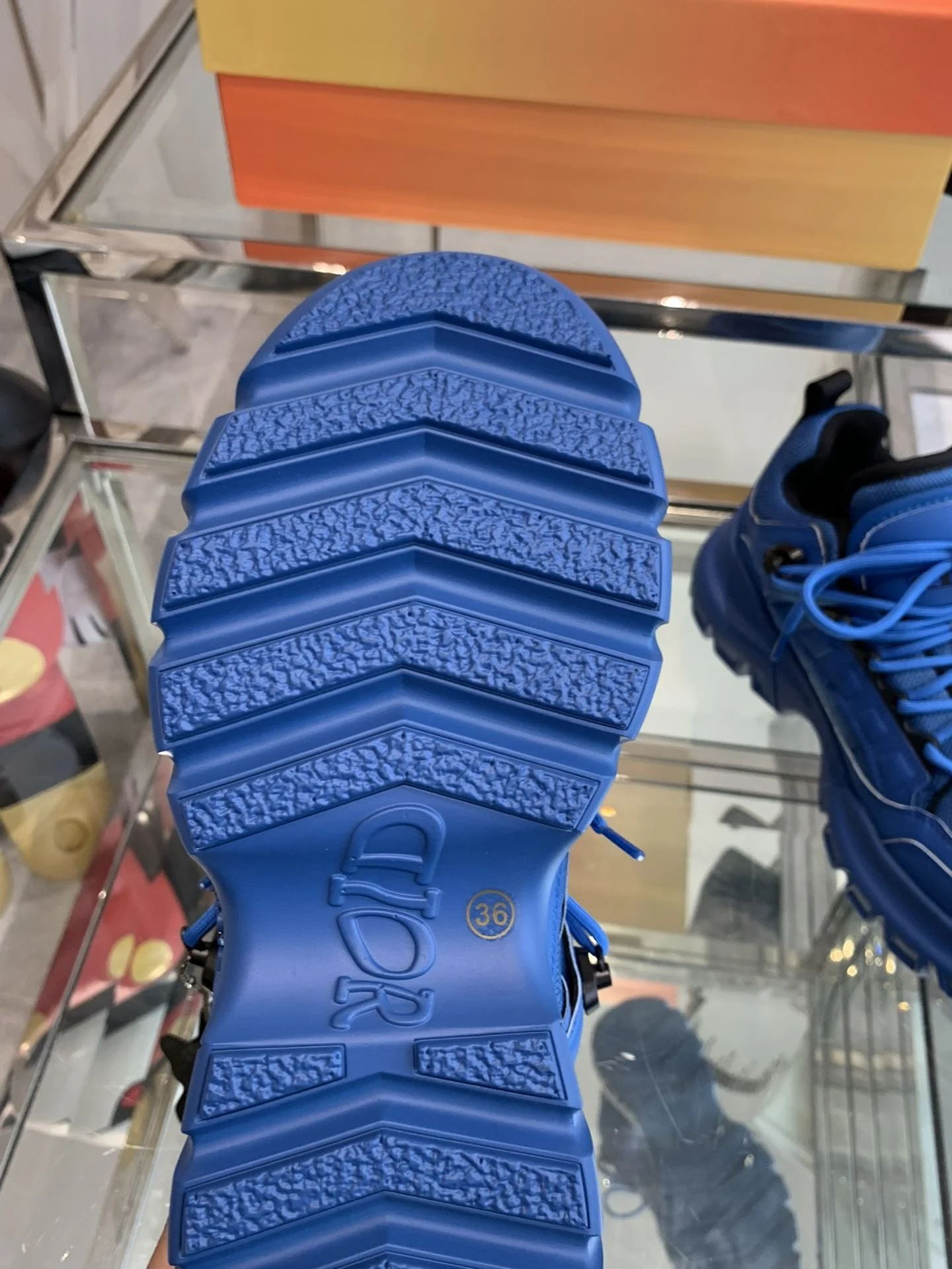 Factory-made Christian Dior Sneaker