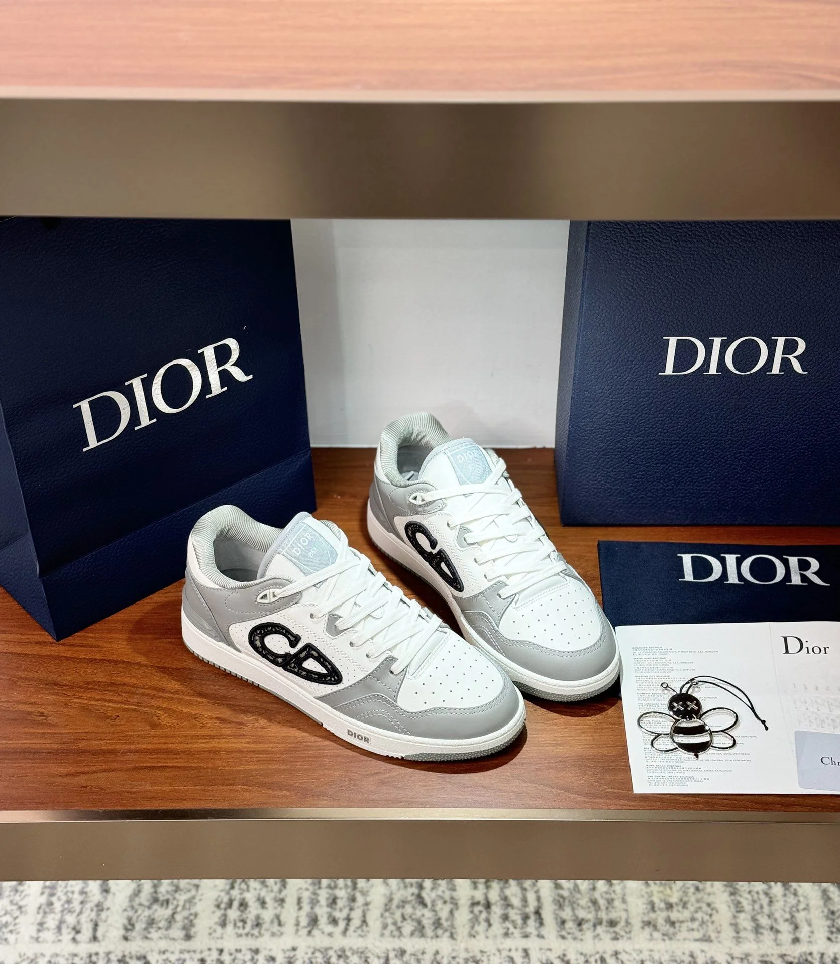 Bargain Christian Dior Sneaker
