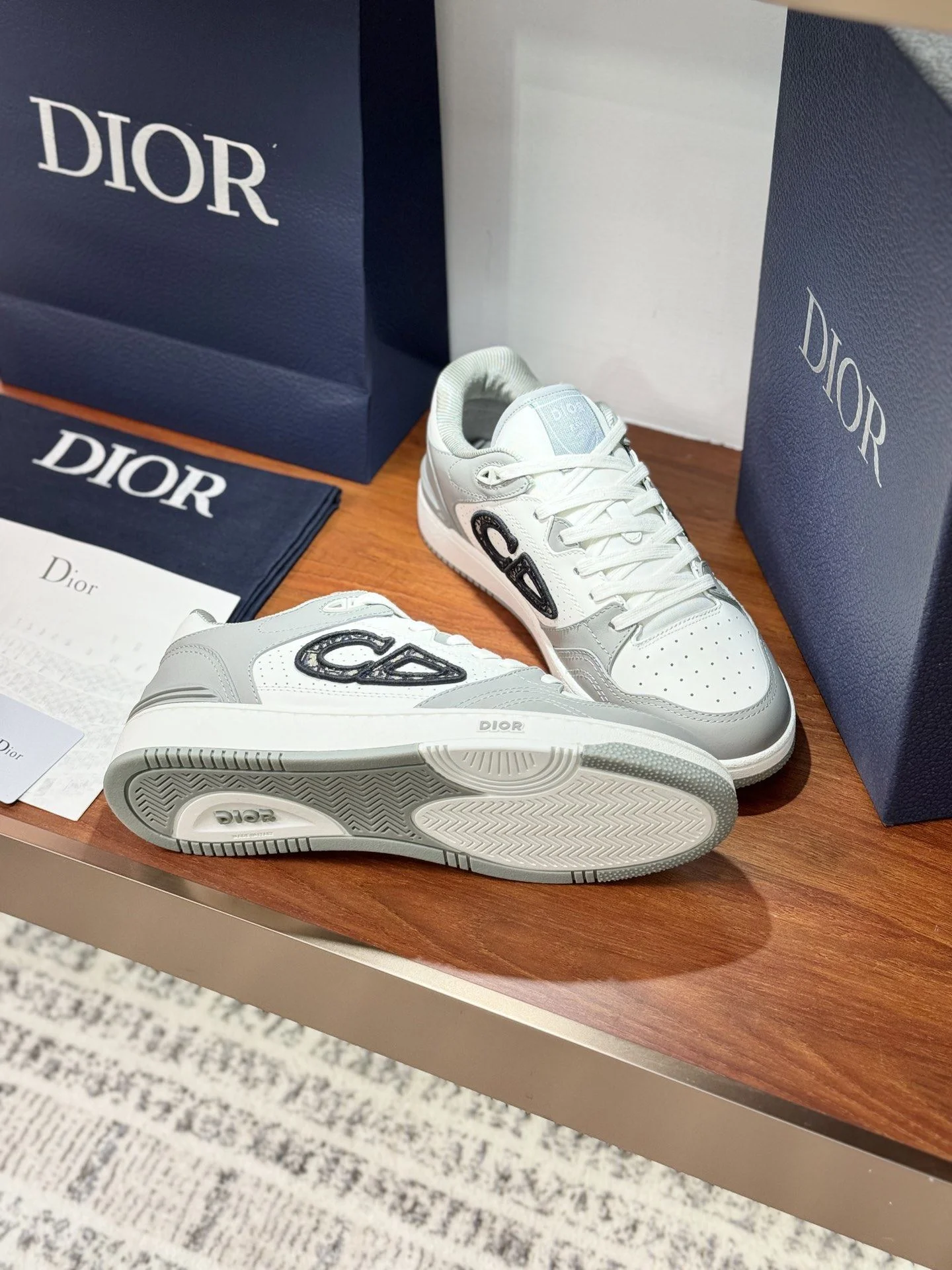 Bargain Christian Dior Sneaker