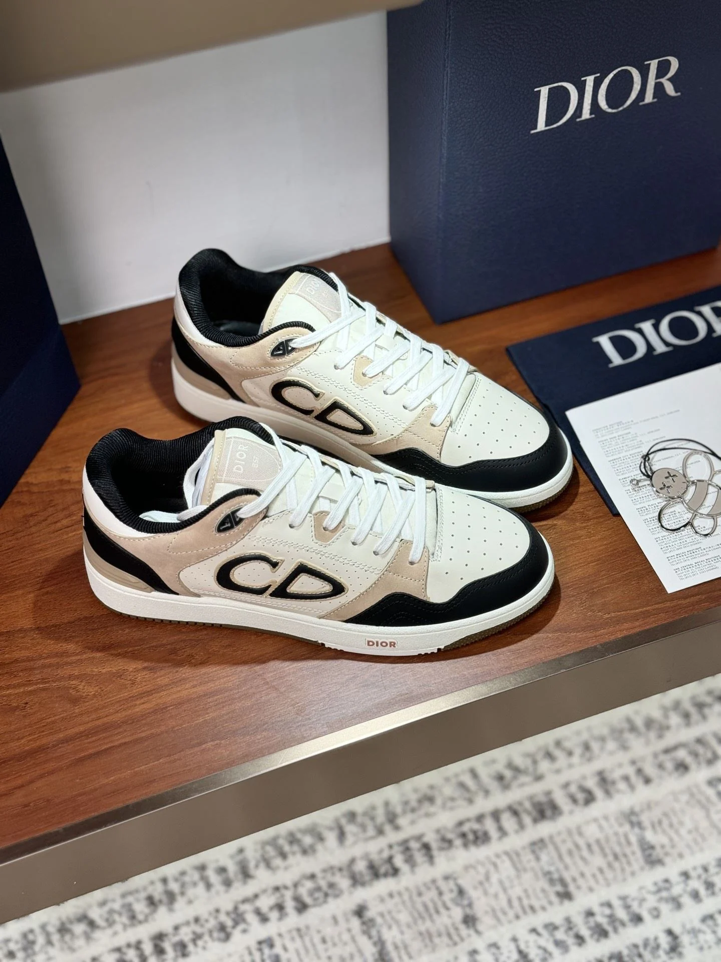 Cut-rate Christian Dior Sneaker