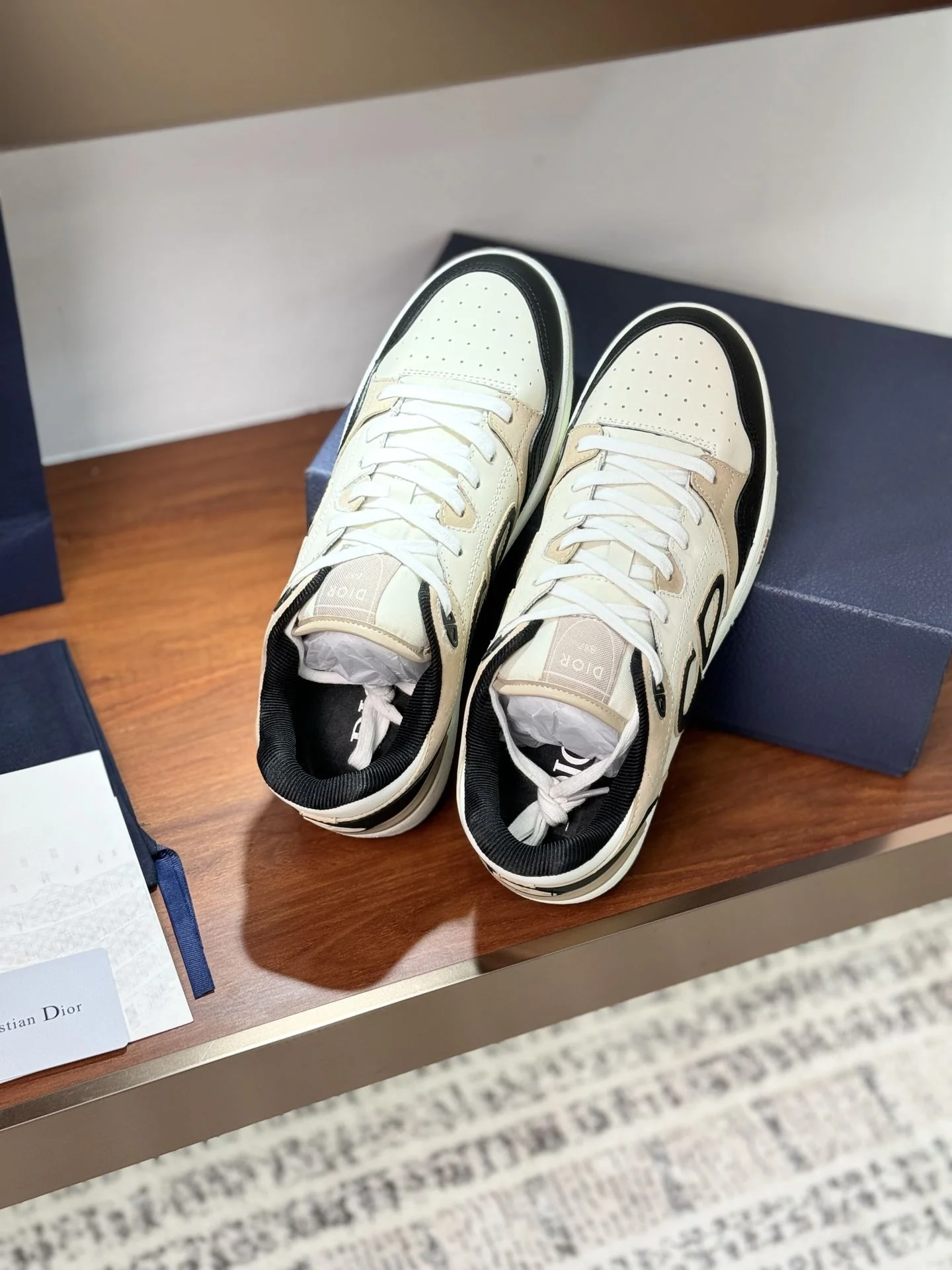 Cut-rate Christian Dior Sneaker
