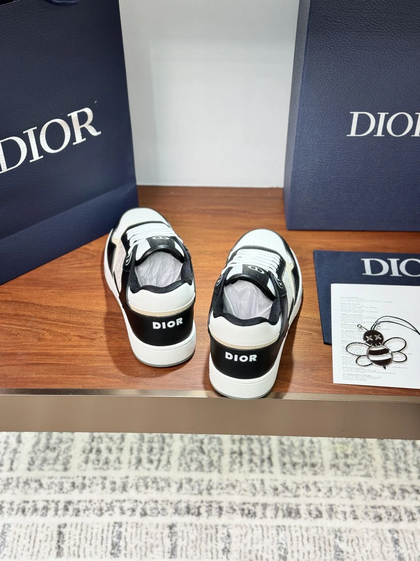 Discounted Christian Dior Sneaker