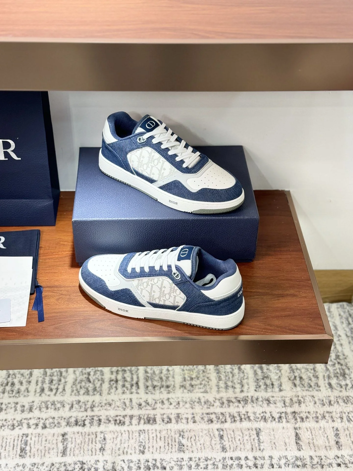 Precise copy Christian Dior Sneaker