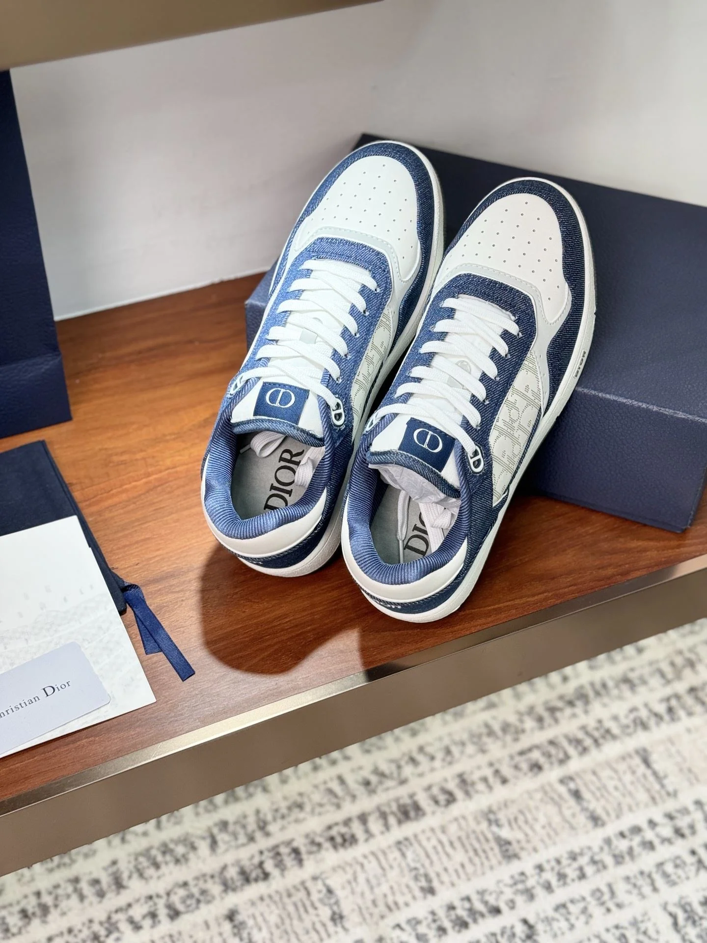 Precise copy Christian Dior Sneaker