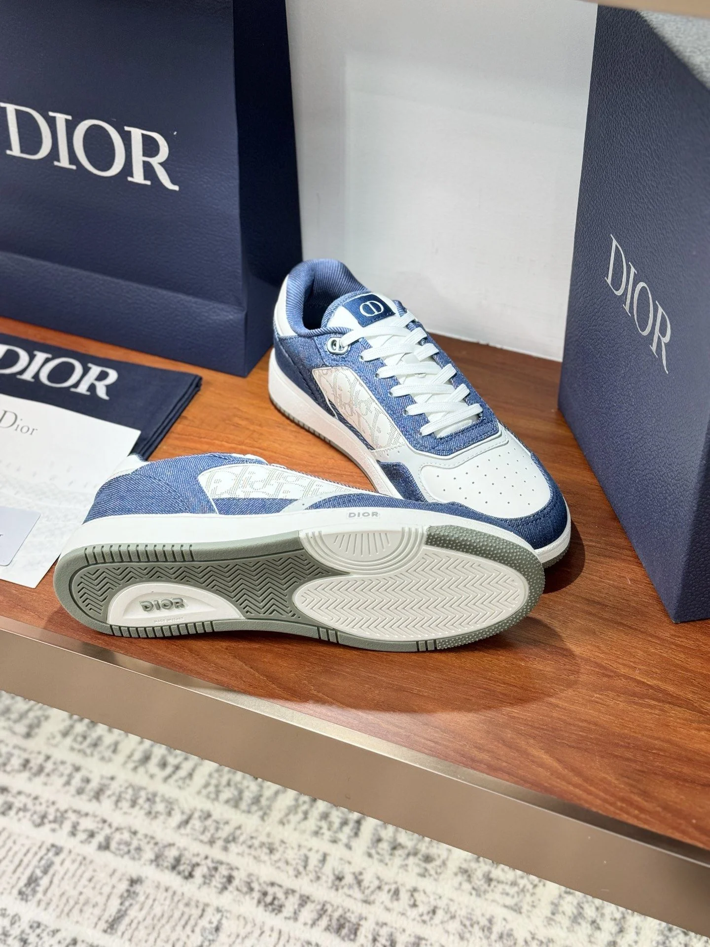 Precise copy Christian Dior Sneaker