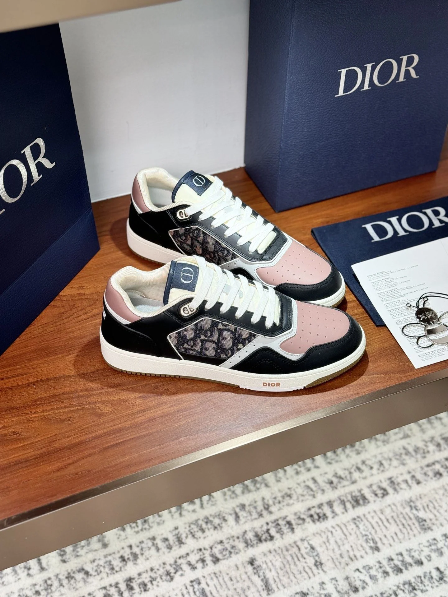 1:1 copy Christian Dior Sneaker