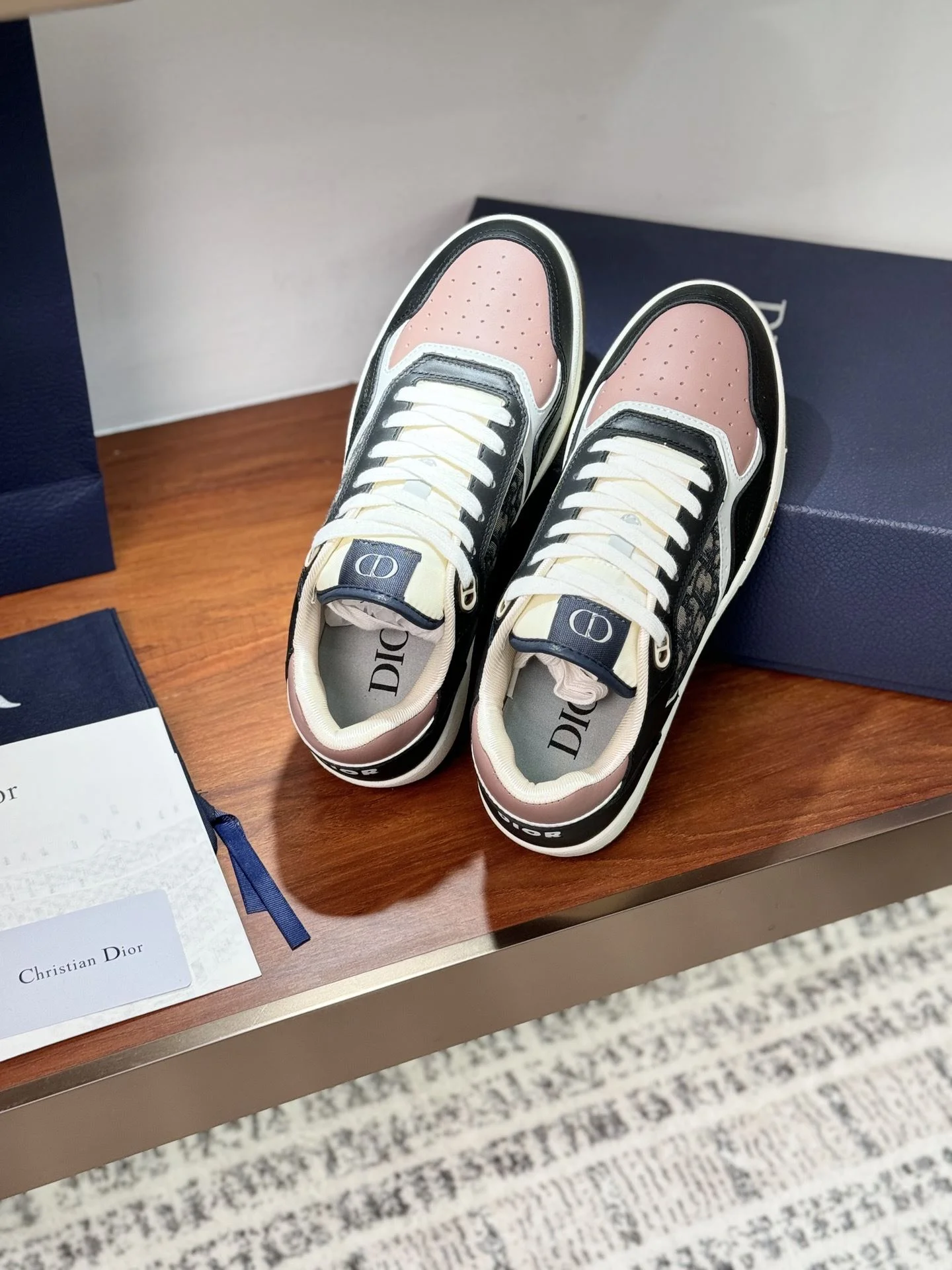 1:1 copy Christian Dior Sneaker