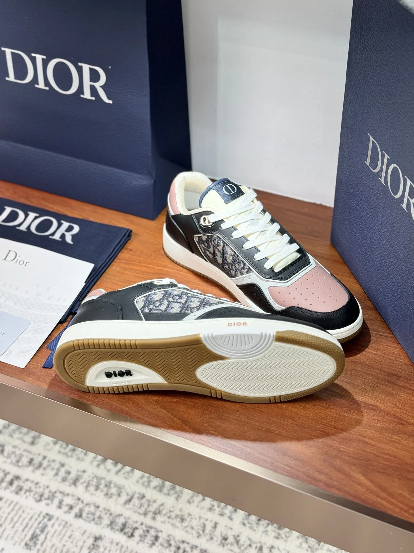 1:1 copy Christian Dior Sneaker