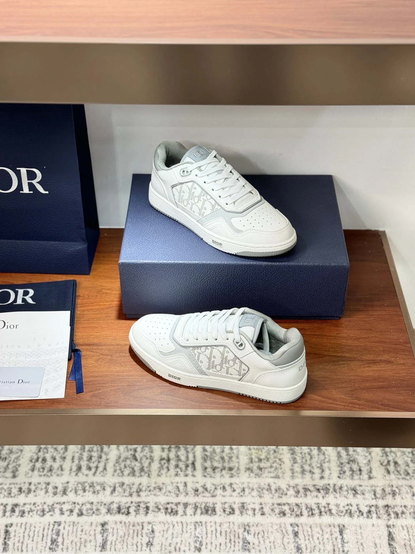 Brand-authenticated Christian Dior Sneaker