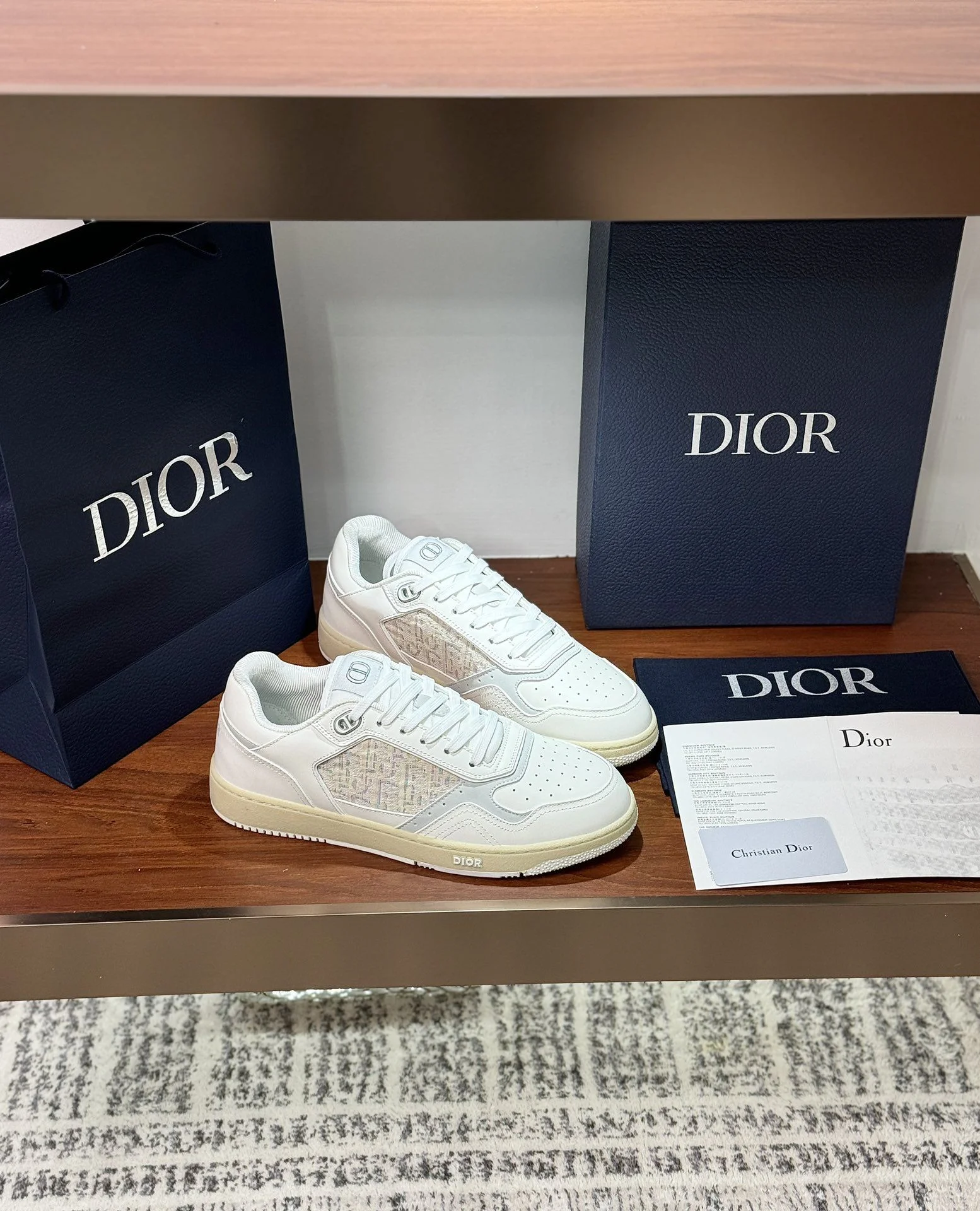 Bargain Christian Dior Sneaker