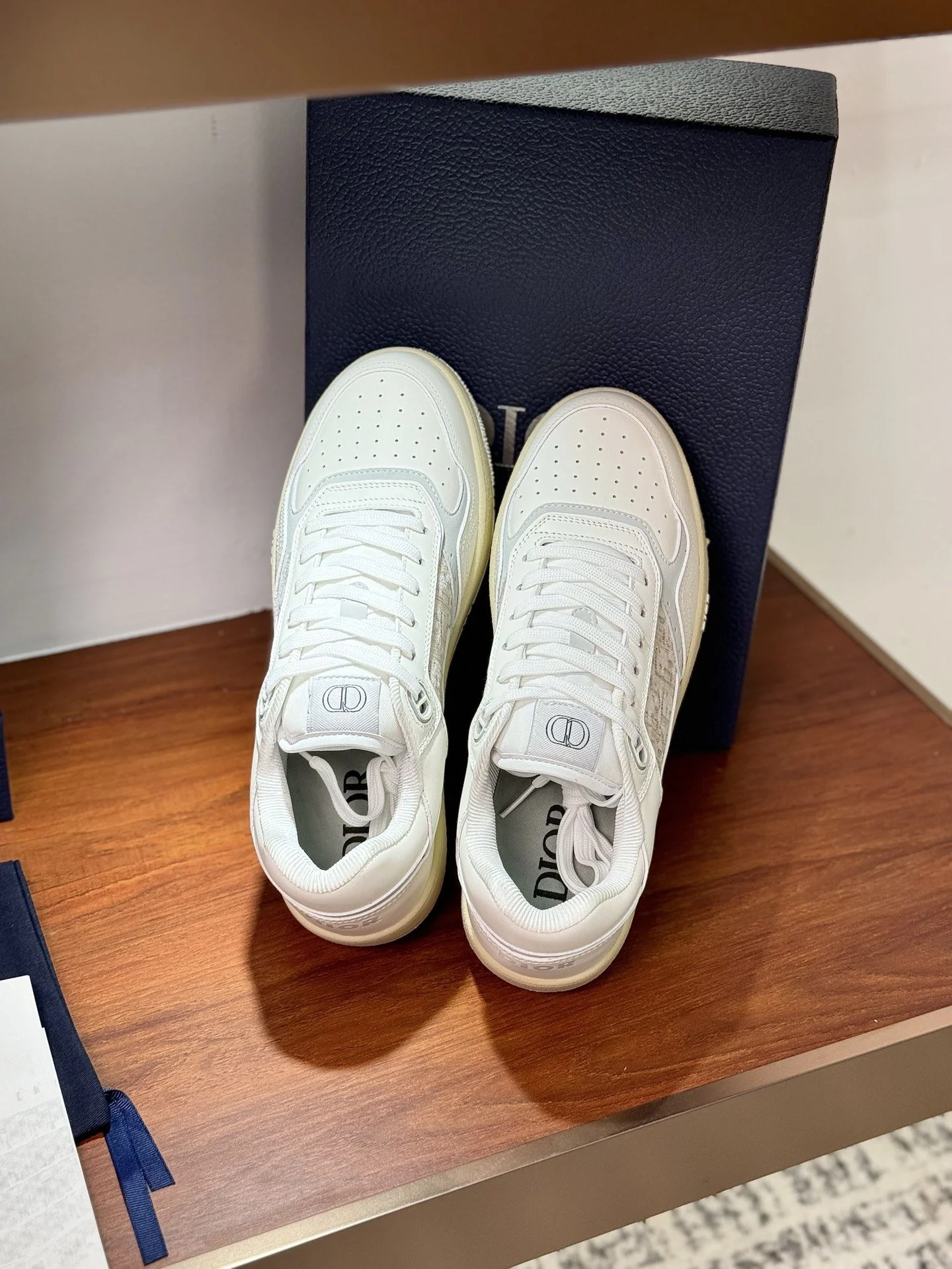 Bargain Christian Dior Sneaker