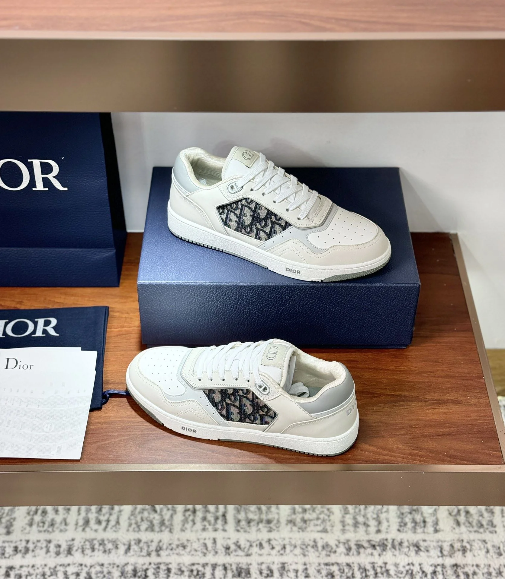 Precise copy Christian Dior Sneaker