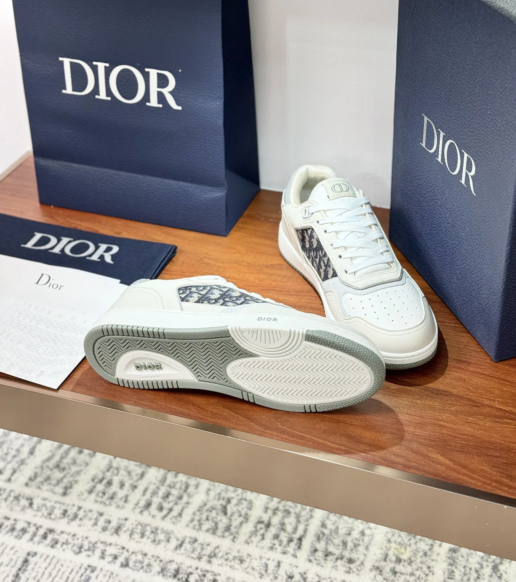 Precise copy Christian Dior Sneaker