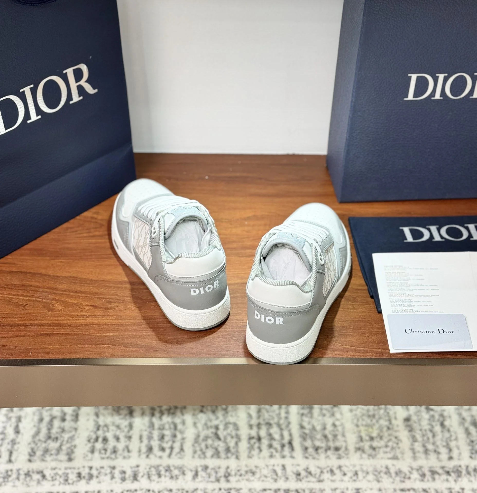 Bargain Christian Dior Sneaker