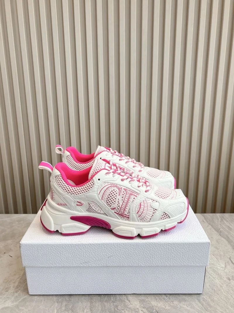Legit Christian Dior Sneaker