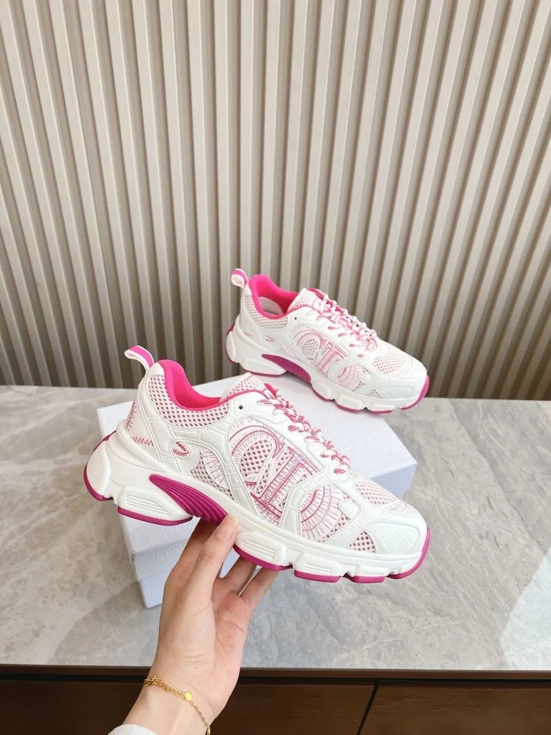 Legit Christian Dior Sneaker