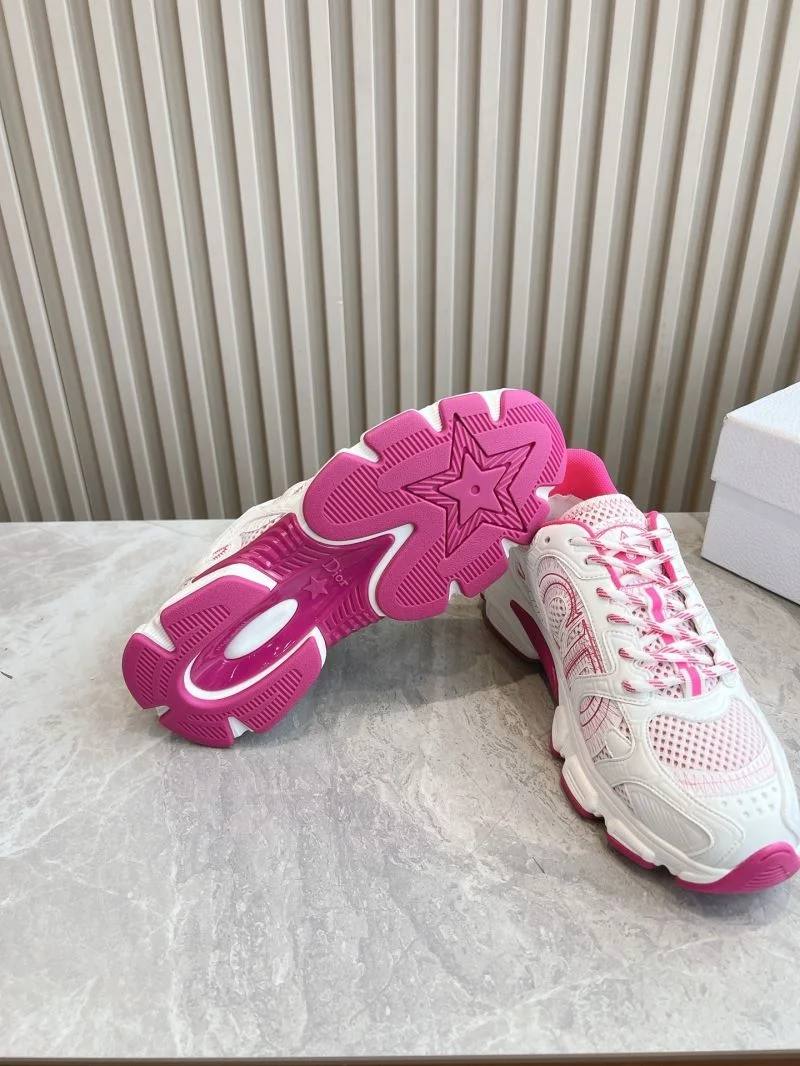 Legit Christian Dior Sneaker