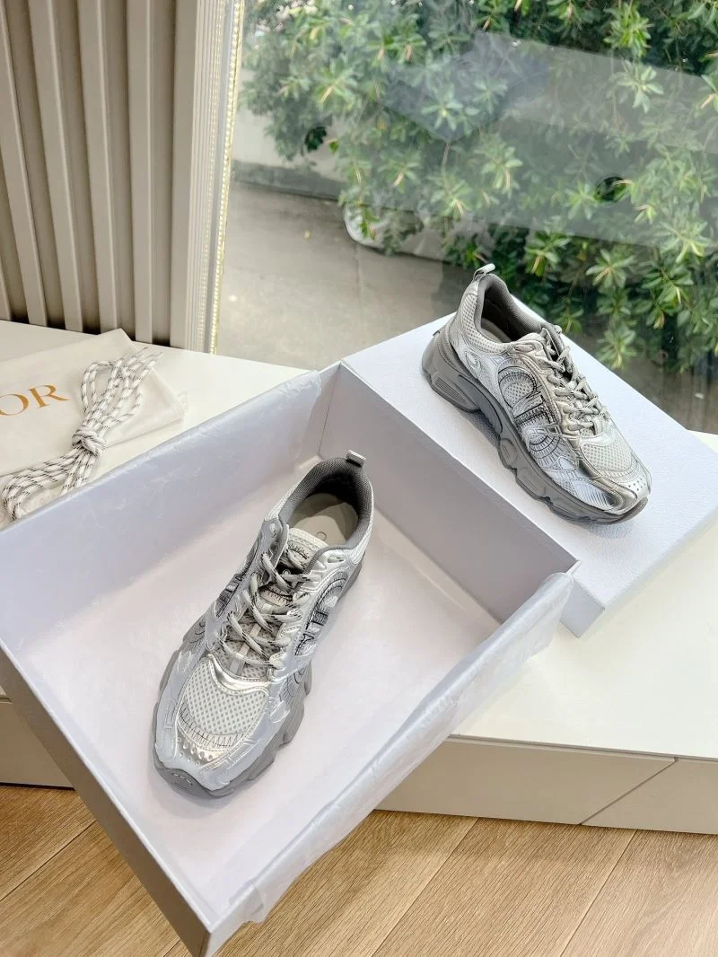 Discounted Christian Dior Sneaker