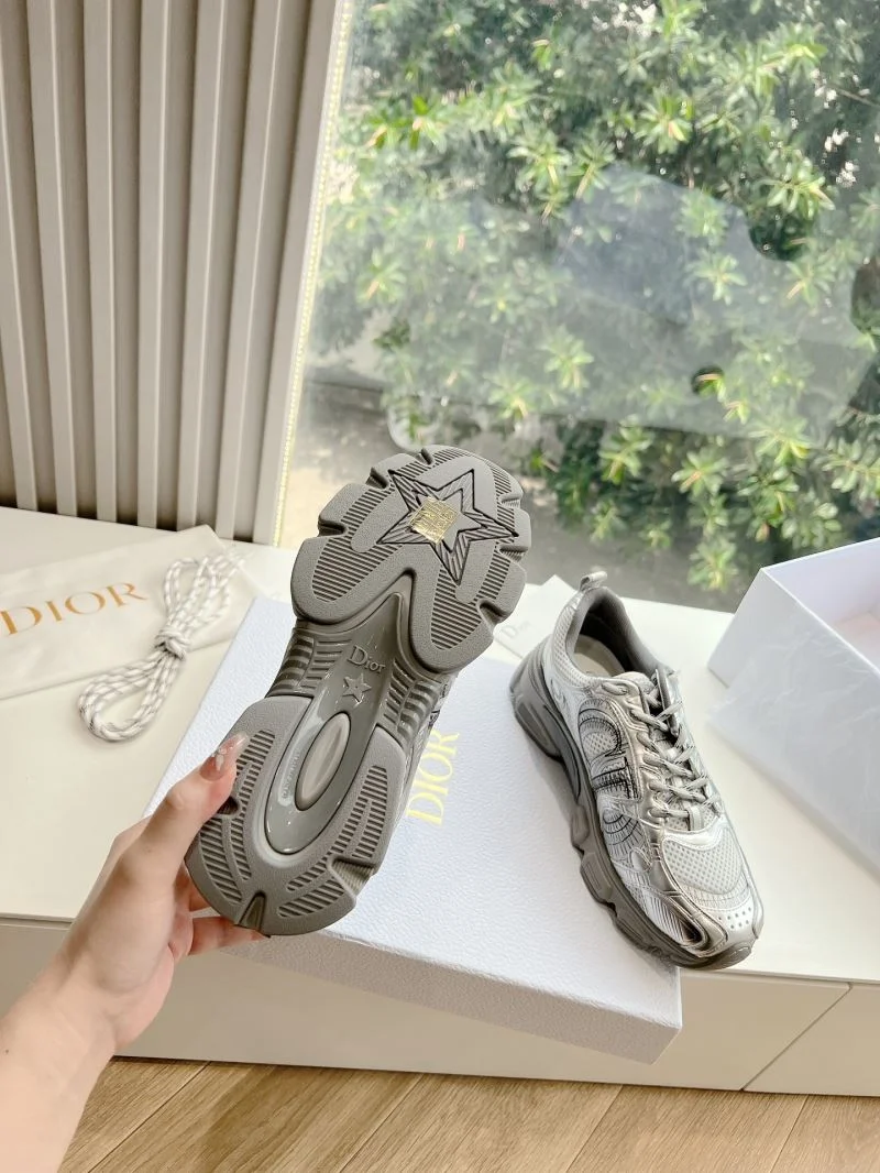 Discounted Christian Dior Sneaker