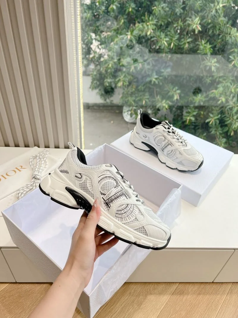 Economical Christian Dior Sneaker