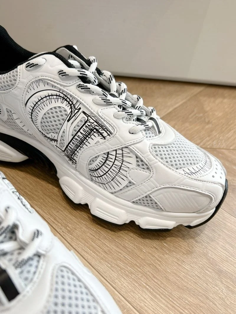 Economical Christian Dior Sneaker