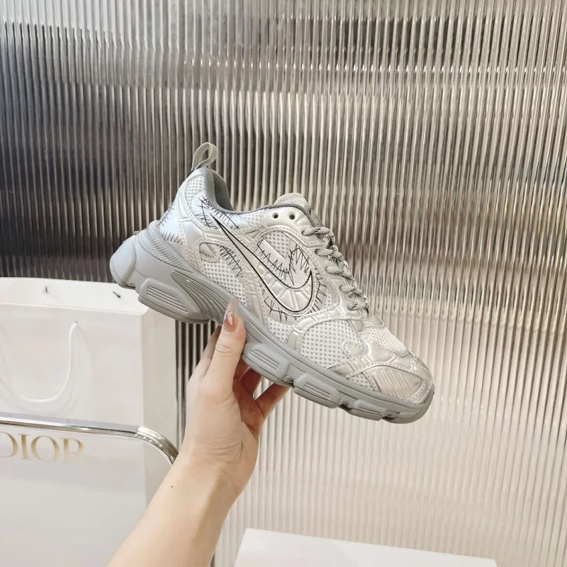 Low-cost Christian Dior Sneaker
