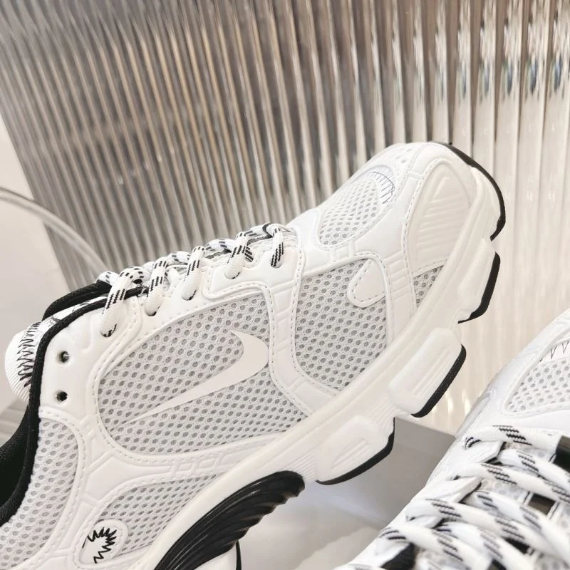 Affordable Christian Dior Sneaker
