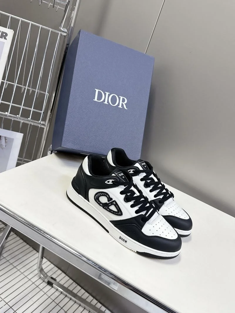 Indistinguishable Christian Dior Sneaker