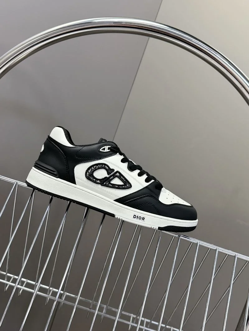 Indistinguishable Christian Dior Sneaker