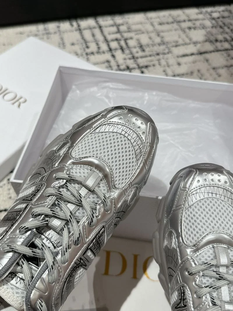 Legit Christian Dior Sneaker